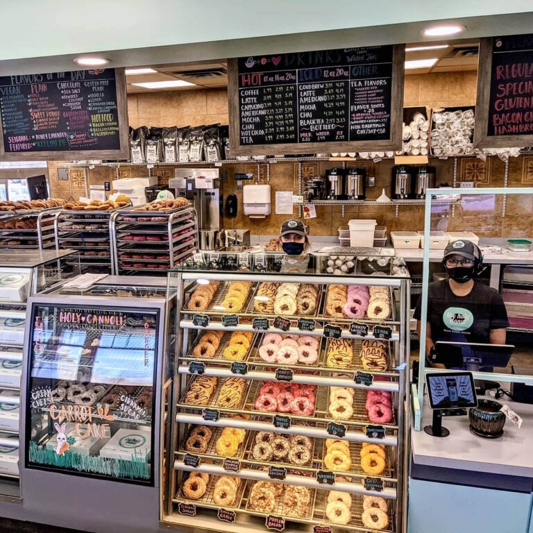 Our Story | Fresh, Homemade Donuts | The Holy Donut